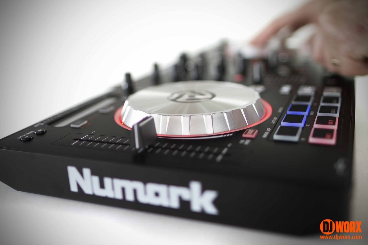REVIEW: Numark Mixtrack Pro 3 Controller – DJWORX